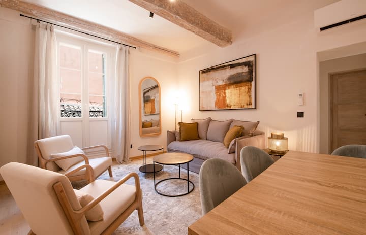 Un Superbe T2 à Côté Du Senequier - Saint-Tropez