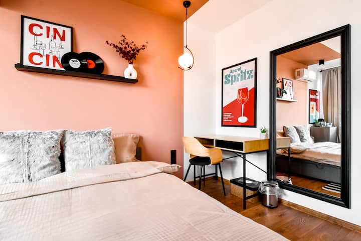 Private Room | Desk | Fridge | Shared Bathroom - Sofia