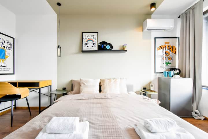 Private Room | Desk | Fridge | Views | Terrace - Sofia
