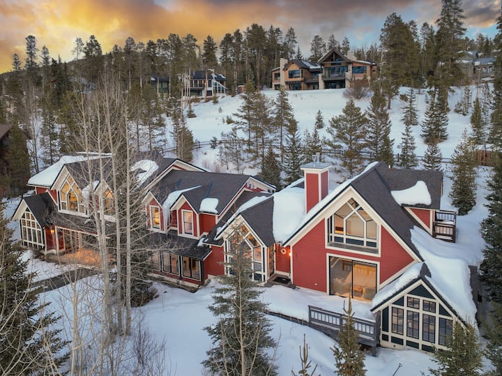Exquisite In-town Remodeled Historic Estate! - Breckenridge, CO
