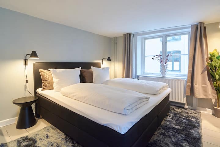 Small City-central 2br Apt With Private Balcony - Copenhague
