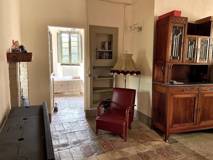 Se050 - Palazzo D'arcevia, Renovated Apartment - Pergola