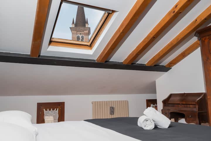 Veronetta Mini Attic - Verona