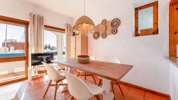 Comfy 2 Bdr Apartment W/ Balcony By Lovelystay - Albufeira