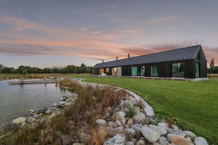 Lyford Luxury Lodge, Guest Wing - Twizel