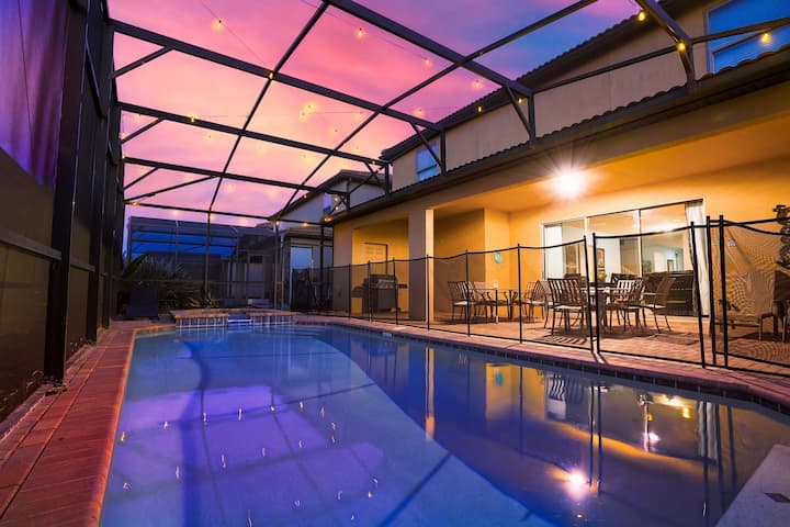 Villa W/ Heated Pool & Free Waterpark Near Disney - Florida