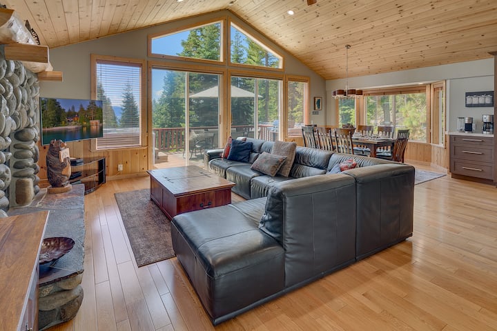3 Levels, Pool Table, Hot Tub, (Treetop Lodge) - Tahoe City, CA