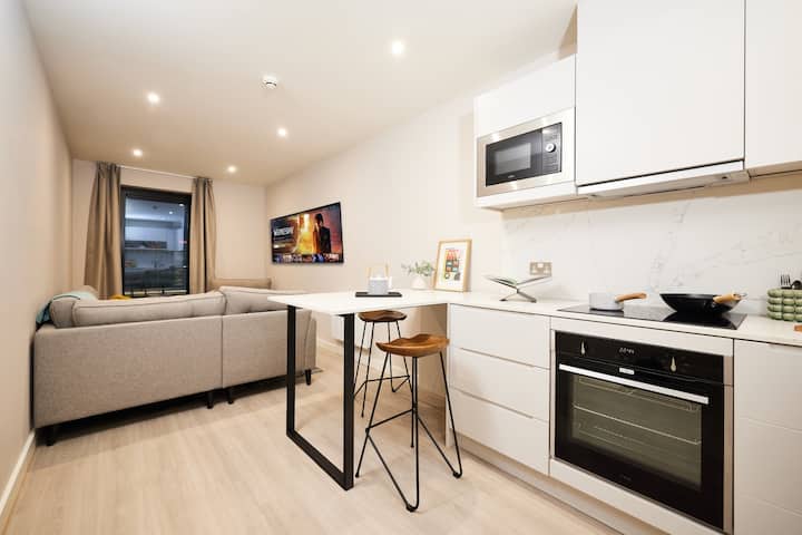 Modern 1-bed Apt-adults Only - Edinburgh