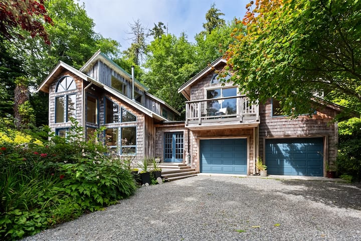 The Anchor-s. Chesterman I Hot Tub I Od Shower - Tofino