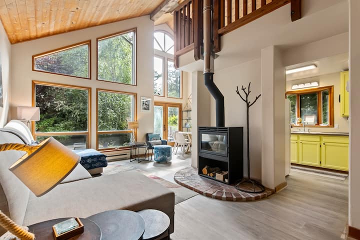 The Anchor-s. Chesterman I Hot Tub I Od Shower - Tofino