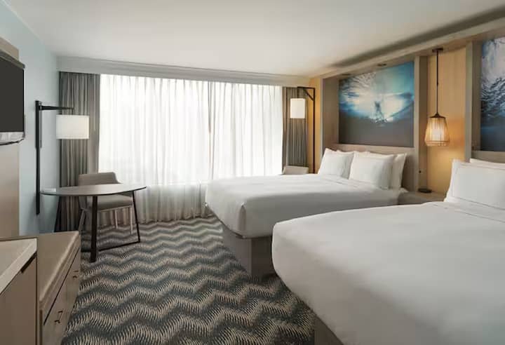 2 Units In Cocoa Beach! Pool! Beachfront! - Cocoa Beach, FL