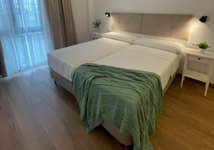 Apartamento Cama Doble + Sofá Cama (4 Pax) - Séville
