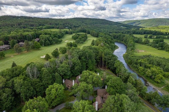 Highland 6th Hole & Riverview - Fairway Village 5a - Quechee, VT