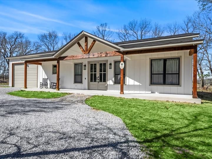 Duck Creek Wilderness Retreat W/hot Tub, Unbeatabl - Disney, OK