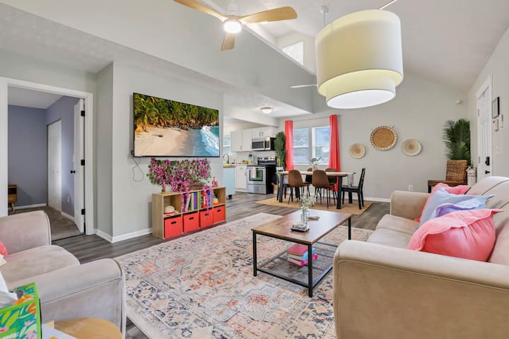 Island Vibes| Hot Tub|short Walk To Buckeye Lake - Lost lands festival