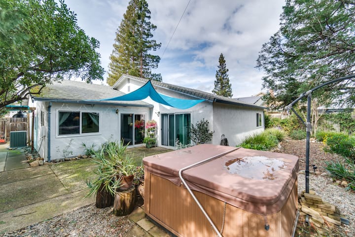Sun-kissed Orangevale Home W/ Private Hot Tub! - Folsom, CA
