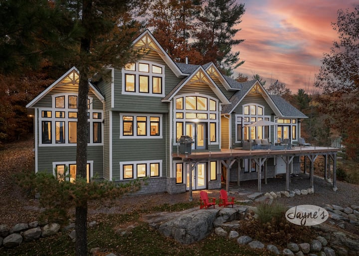 The Muskoka Experience - 8 Bdrms - Algonquin Provincial Park