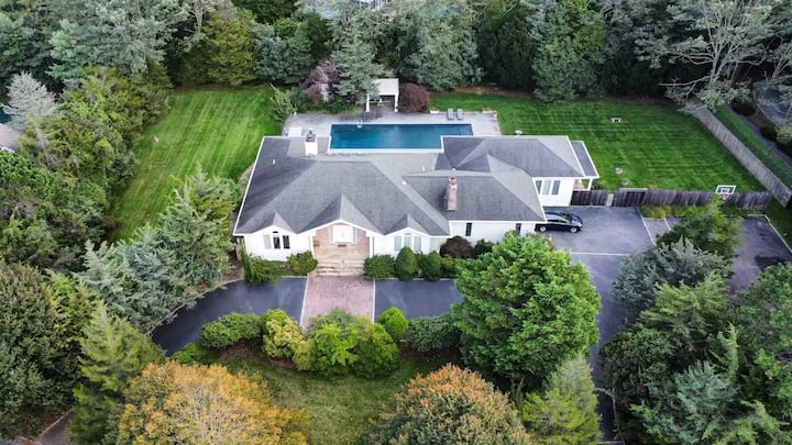 West Hamptons 5br 5 Baths - Heated Pool - Westhampton Beach, NY