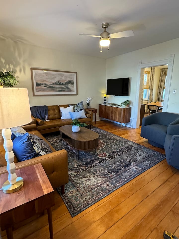 Elegant Brady St Home With Excellent Walkability - Milwaukee, WI