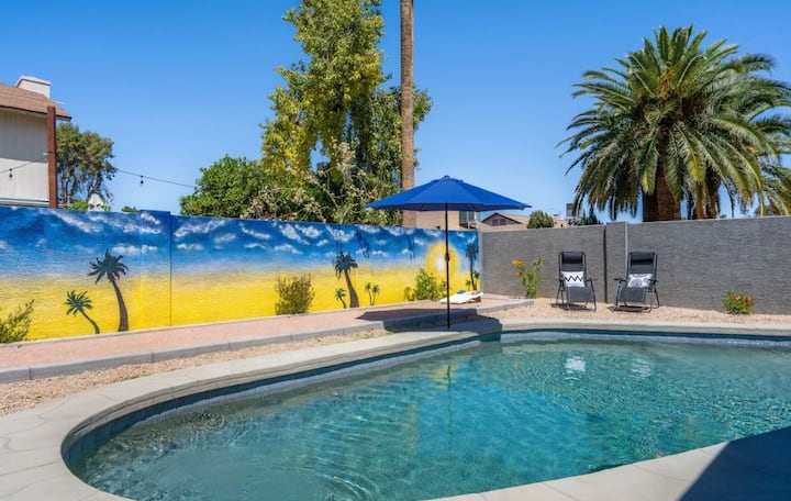 Relaxing Family Haven, Pool, Hot Tub, Games - Mesa