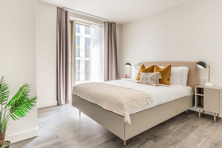 Spacious 2 Bed In Stratford W/ Pool + Rooftop - Londres
