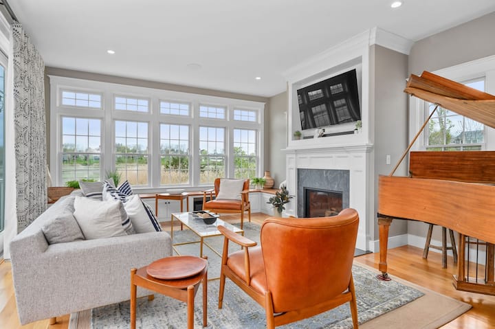 Marshside Cape Escape With Space & Views - Sandwich, MA