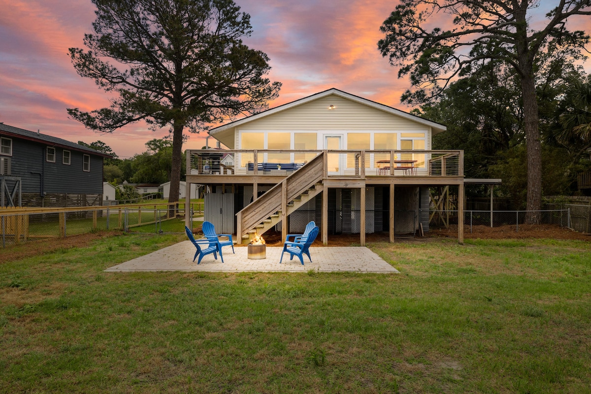 Folly Beach Beachfront Vacation Rentals - South Carolina, United States ...