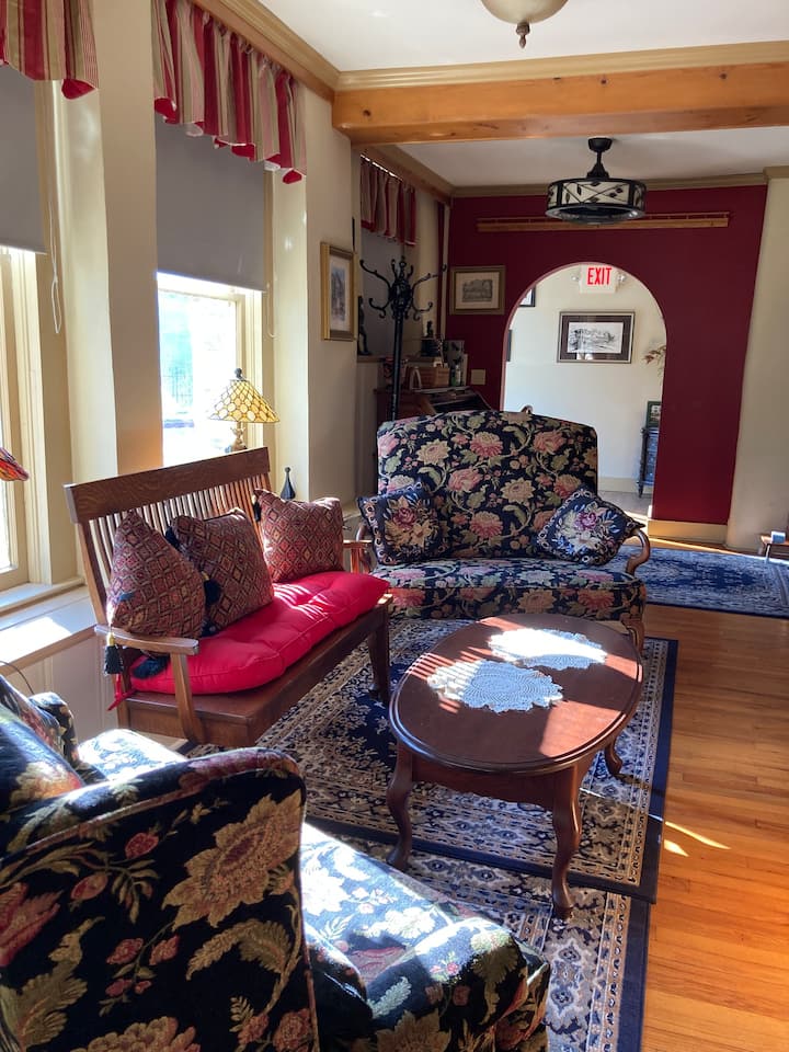 Ashley Lodge At Briarwood Lodge - Eureka Springs, AR