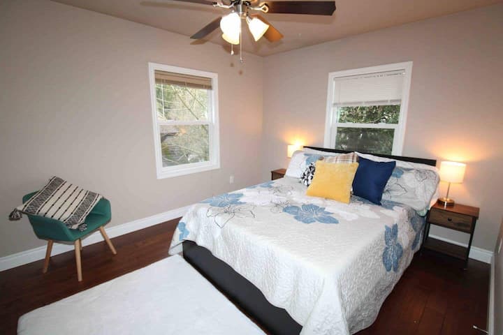 Cozy Shared Home - 1 Room Near University - 西雅圖, WA