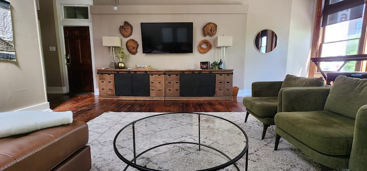 Retreat At Harvest: Renovated Historic Dtwn Loft - Knoxville, TN