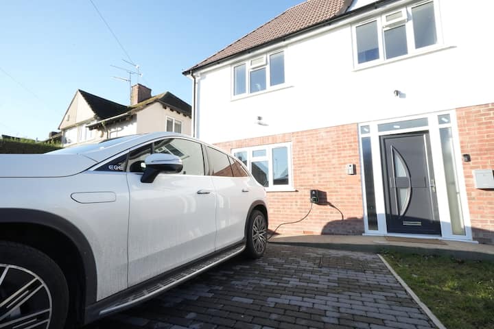 Ev Charge Possible-garden-near Heathrow & M4 - Hounslow