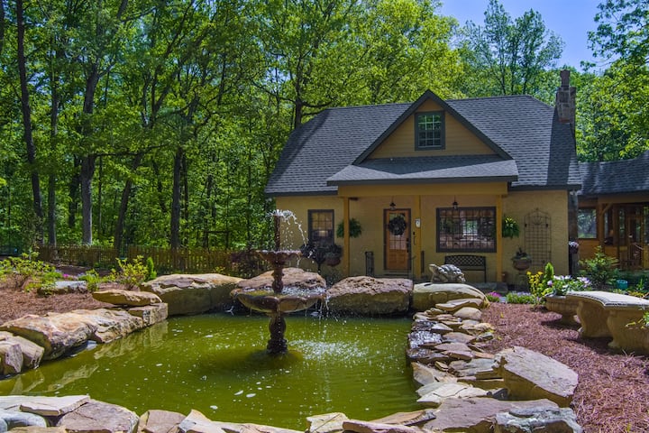 Garden Cottage-historic Cottagew/hot Tub - Mentone, AL