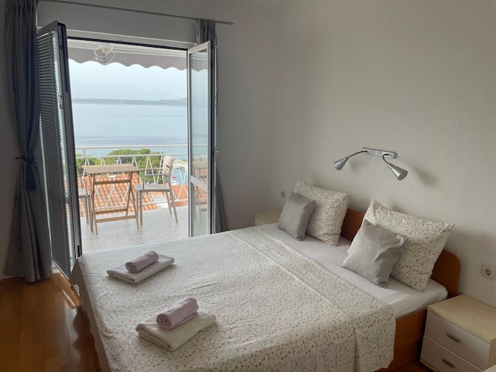 A-22253-f Appartement D'une Chambre Avec Le Balcon - Drvenik