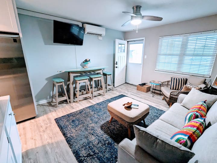 1 Br Suite/1st Floor / East Side Of Beach Block - Ocean City, NJ