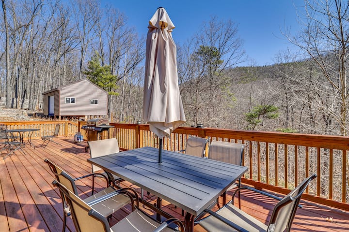 Pet-friendly Shenandoah Cabin W/ Fire Pit & Grill! - Shenandoah, VA