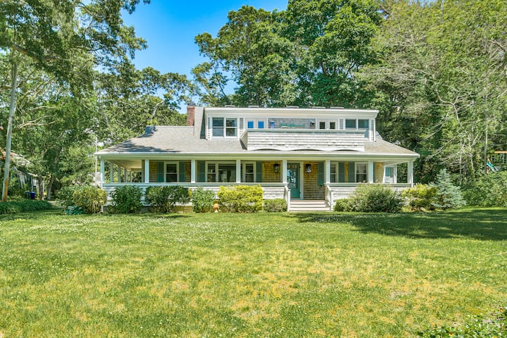 1 Mi To Beach: Cape Cod Family Home In Bourne! - Old Silver Beach, MA