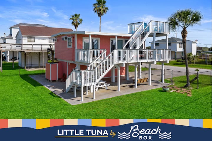 Coastal Getaway With Big Yard, Close To Beach - Galveston, TX