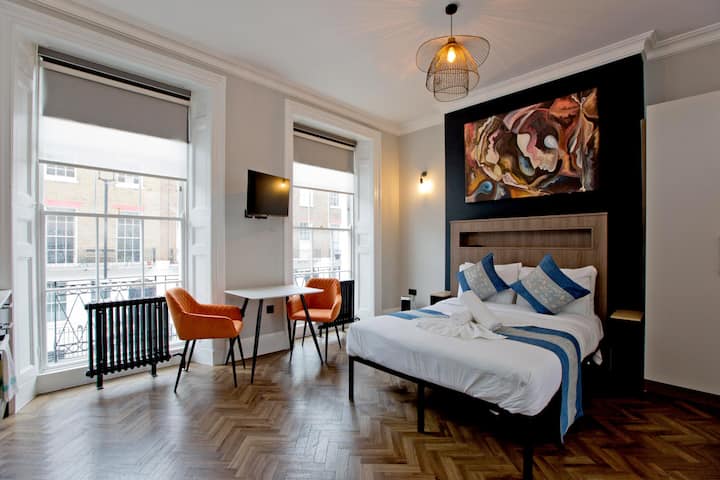 Elite Haven: Luxe Airbnb Retreat - Marylebone