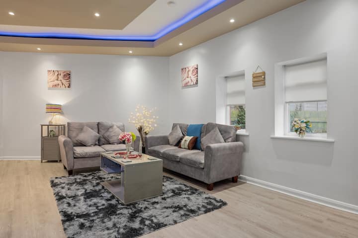 Exclusive 1 Bedroom Cottage - Dunfermline