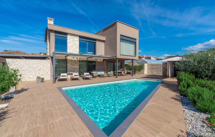 Luxury Villa Arcadia With Pool - Umago