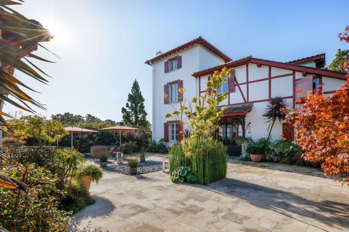 Gorria – Villa Haut De Gamme Au Calme Avec Piscine - Biarritz