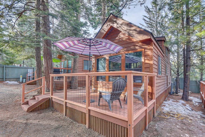 Peaceful Lake Almanor Hideaway, Fish, Hunt + Hike! - Lake Almanor, CA