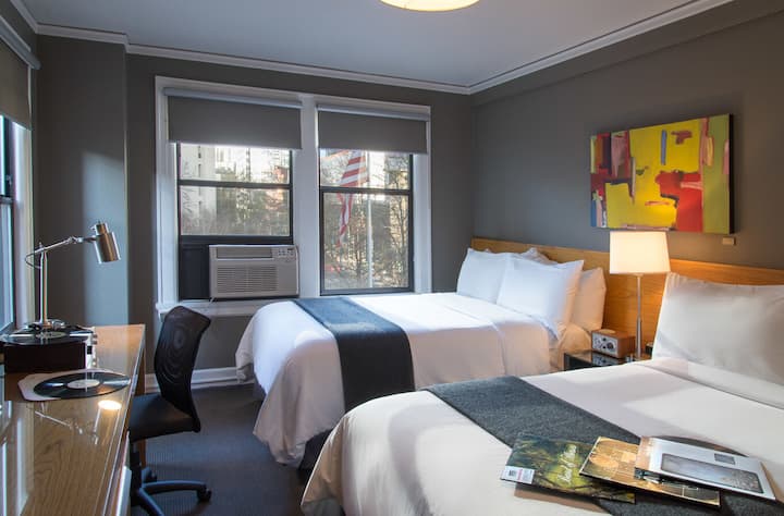 Culture Lovers’ Nest: Creative Design & Local Beer - Seattle, WA