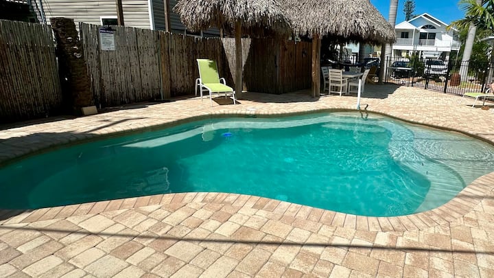 Turtle Nest 1 - Quick Walk To Beach - Fort Myers Beach, FL