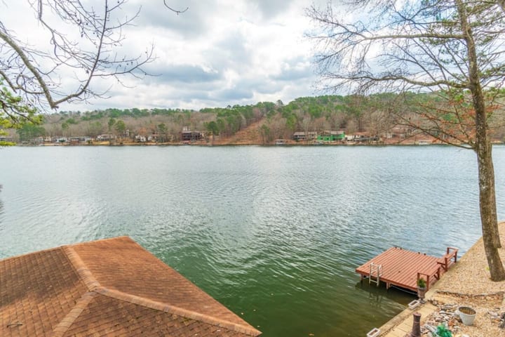 Cozy Townhome On Lake Desoto - Hot Springs Village, AR