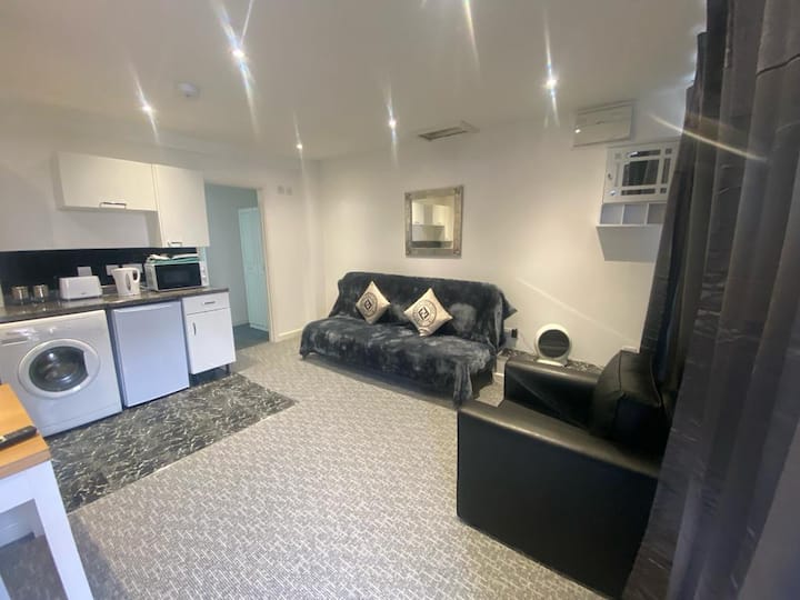 Beautiful 3-bed Apartment In Merthyr Tydfil - Merthyr Tydfil