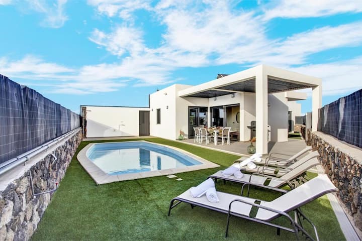 Villa Del Roque, Heated Pool - La Oliva