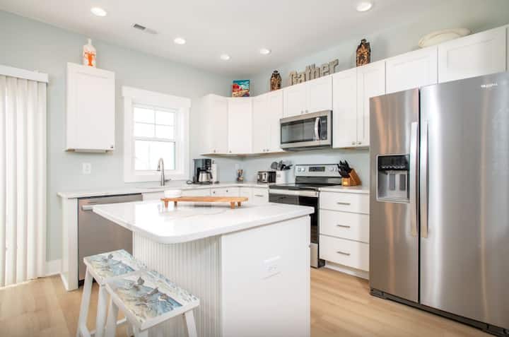 Marley's Retreat-pet Friendly Townhome In Ab - Atlantic Beach, NC