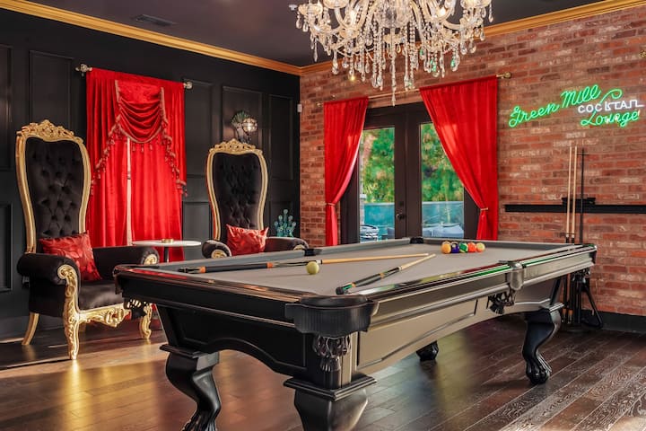 Untouchable~6br 4ba Speakeasy W/sky Deck+fire Pit - Louisville, KY