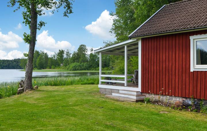 Beautiful Home In Ormaryd With Ethernet Internet - Eksjö